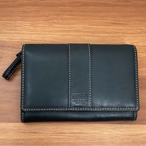 Coach | Bags | Vintage Coach Black Legacy Leatherware 3in Bifold Womens ...